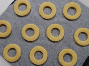 Chocolate Ring Biscuits – That Cooking Thing