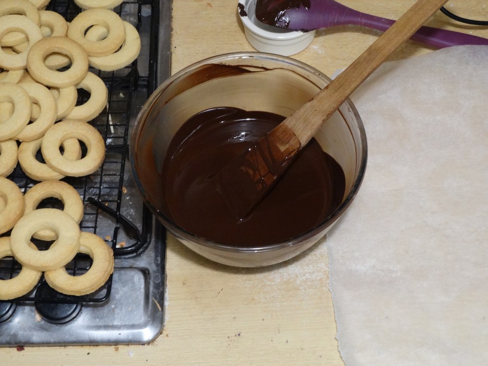 Chocolate Ring Biscuits – That Cooking Thing